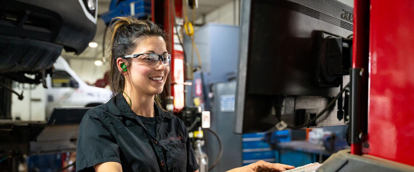 Automotive Service Technician Apprenticeship | Northwestern Polytechnic